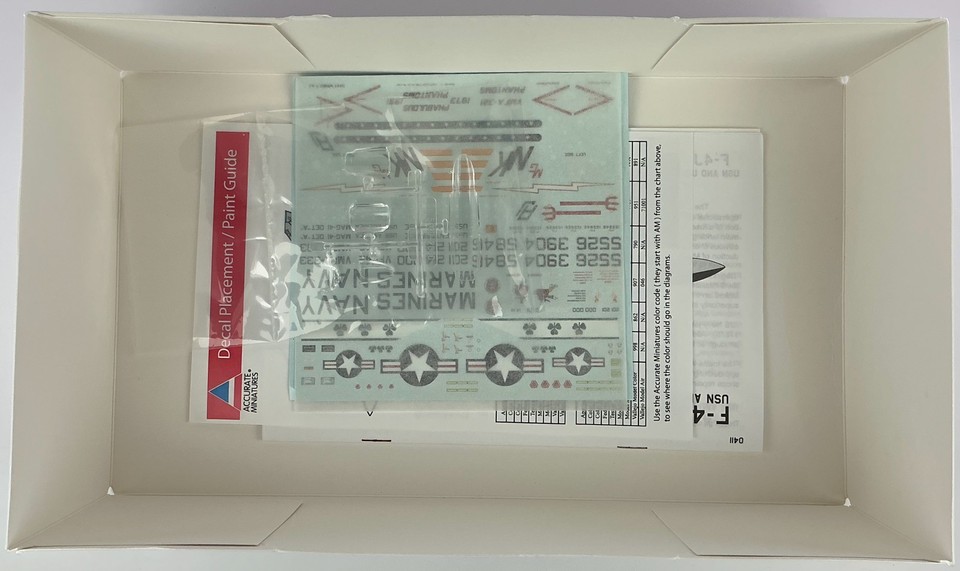 Accurate Miniatures 0411 F-4J Phantom II 1/72 Scale Plastic Model Kit ...