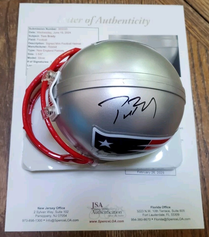Tom Brady Autographed Helmet Tom Brady New England Patriots