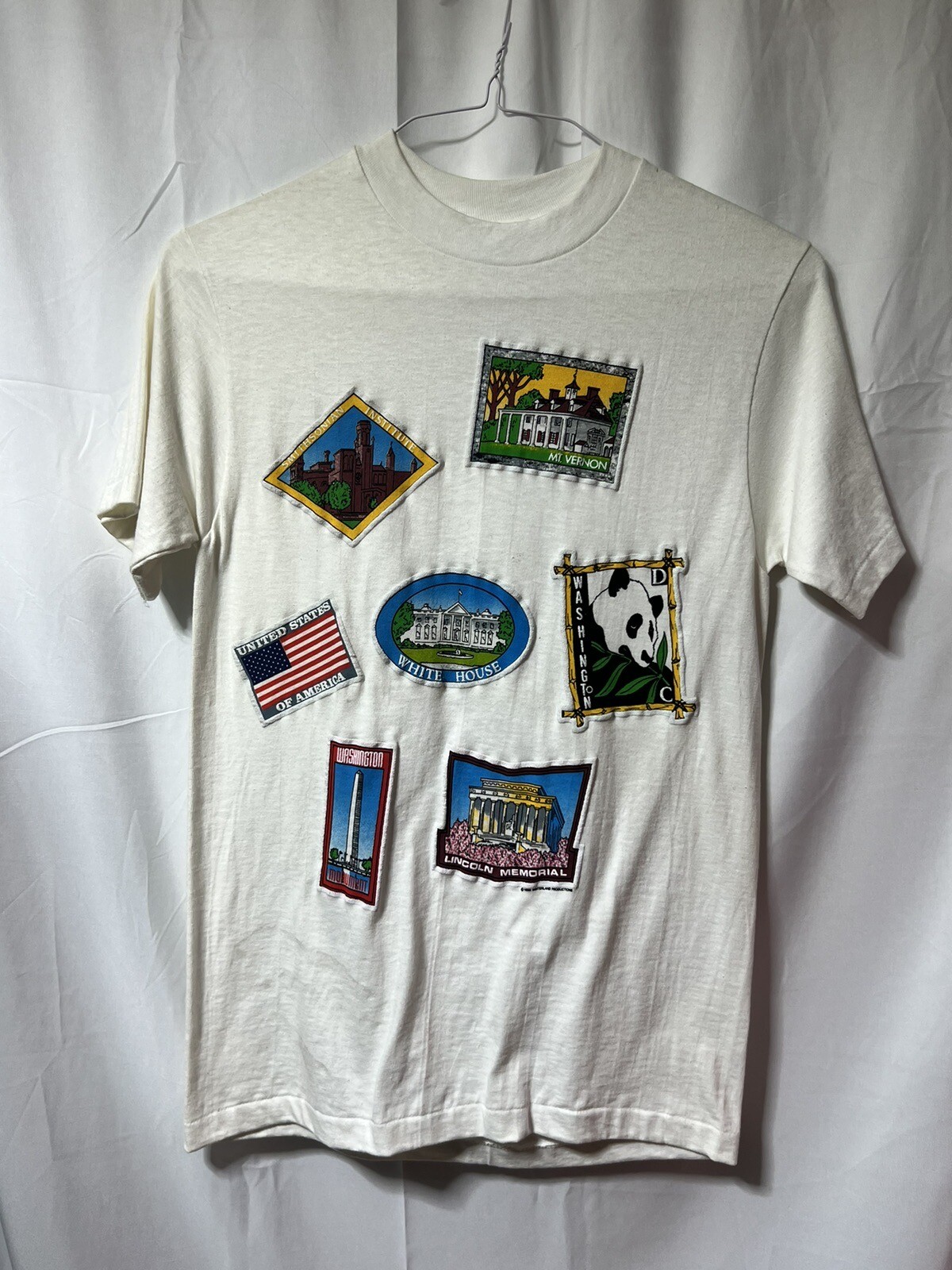 Vintage 1989 Winterland postage stamp single stitch T… - Gem