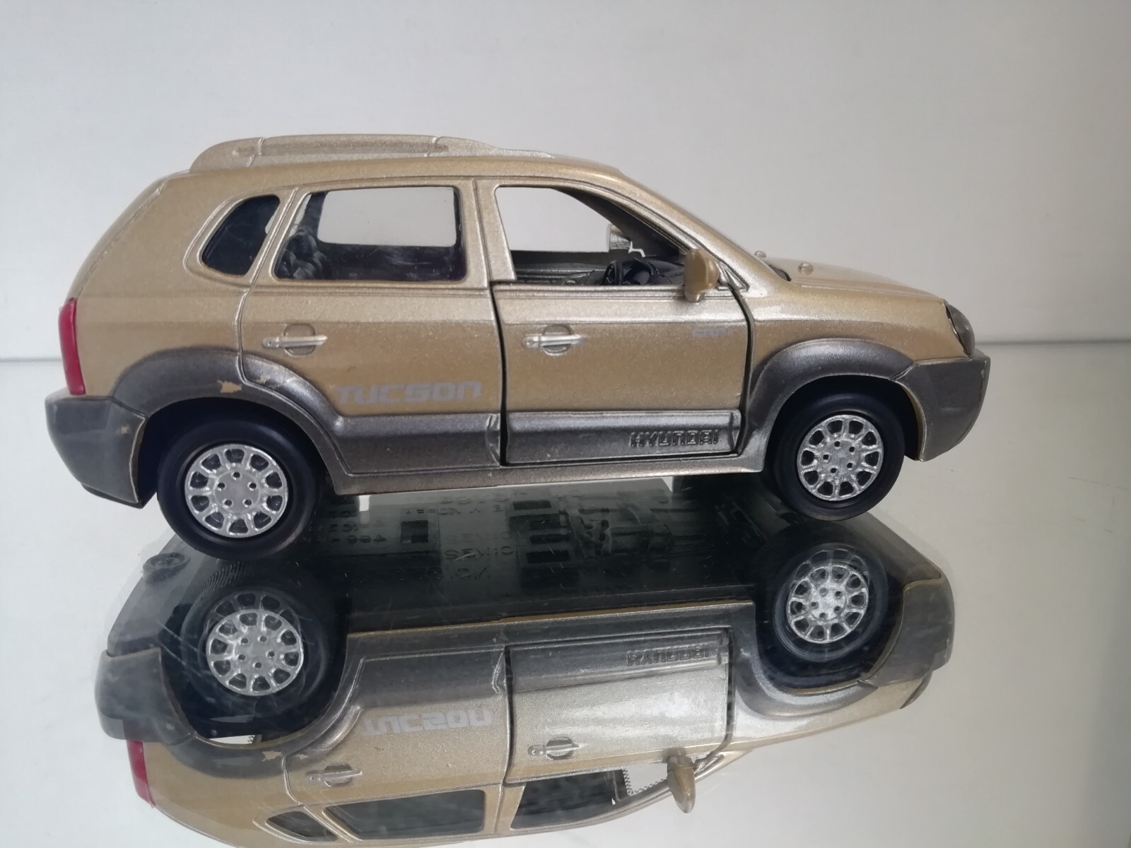 CM Toys CM-Toys Hyundai Tucson 1:32 Korea Excellent Plus | eBay