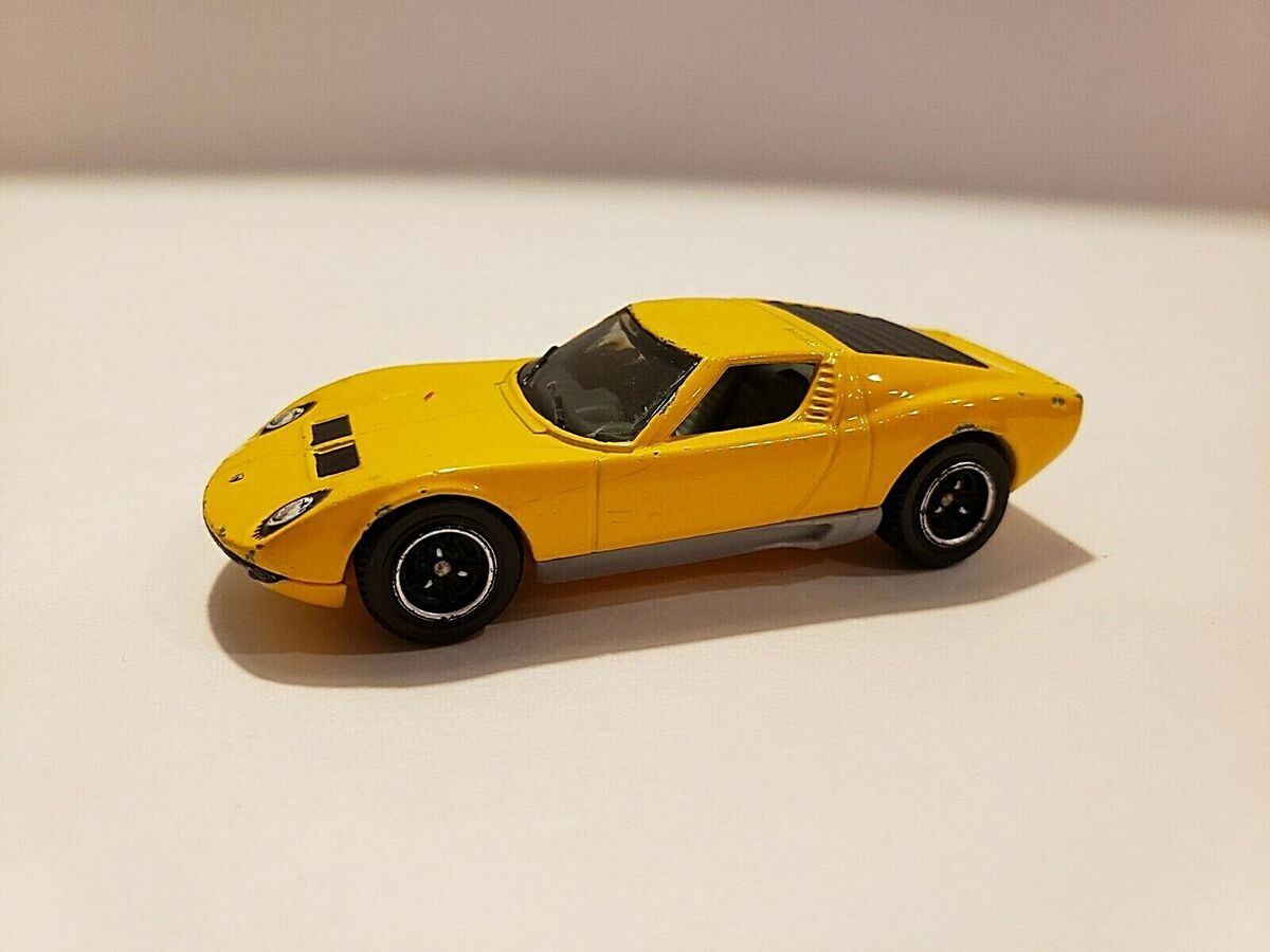 2010 Matchbox 1968 Lamborghini Miura P400S Yellow Die Cast 2010 Matchbox 1968 Lamborghini Miura P400S Yellow Die Cast
