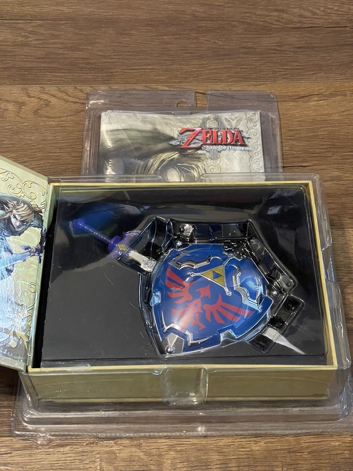Legend of Zelda Twilight Princess Master Sword Shield 1/6 Scale Replica ...