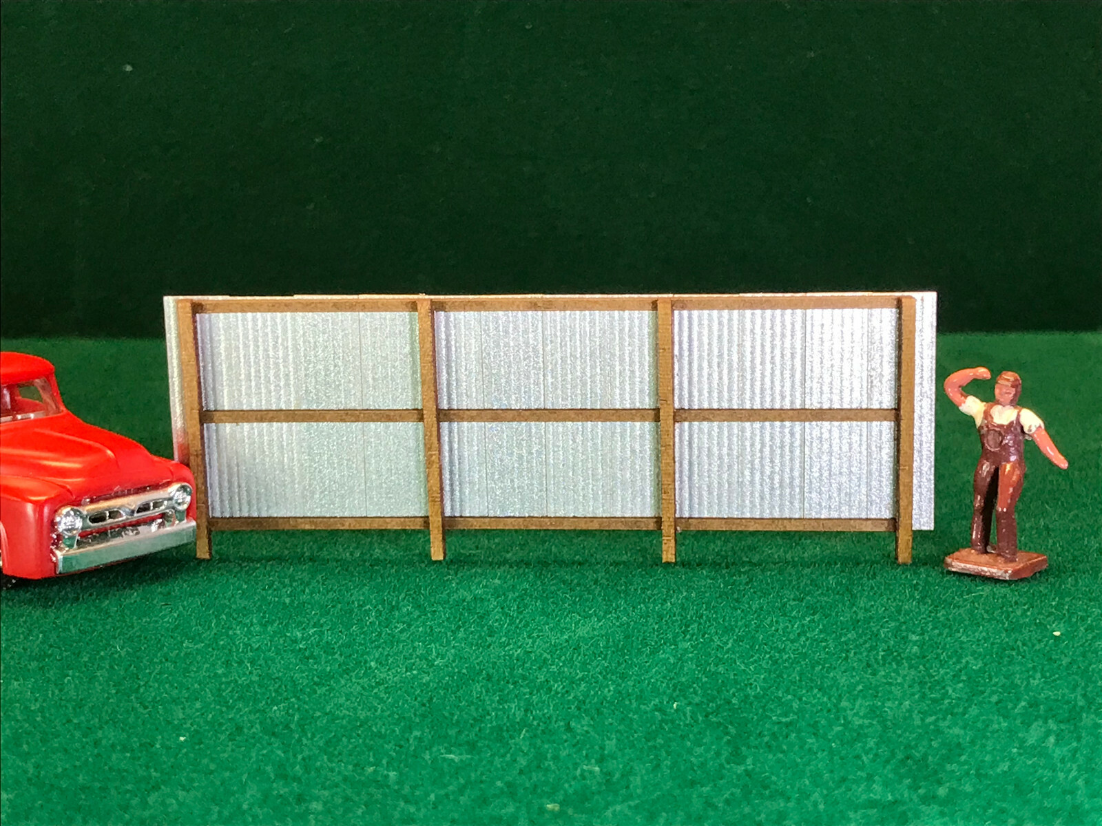 HO Scale 8 Foot Corrugated Metal Roofing Fence 24ft Sections 144 Feet ...