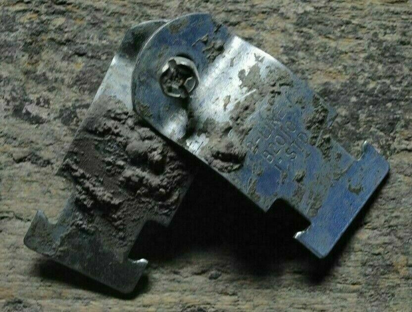 B-Line B2017 4" Strut Strap Conduit Clamp 12 Pair for sale online | eBay