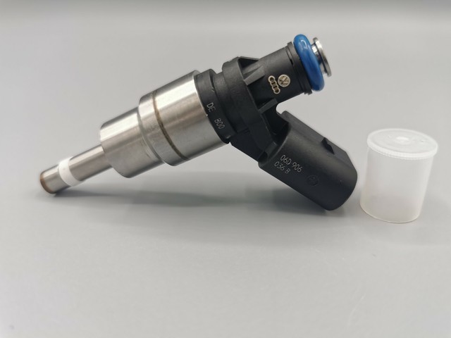 Bosch 0261500011 Fuel Injector for sale online | eBay