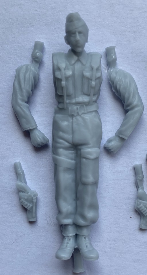 1/35 RESIN BRITISH TANK CREW PAIR (NO. 2) | eBay UK
