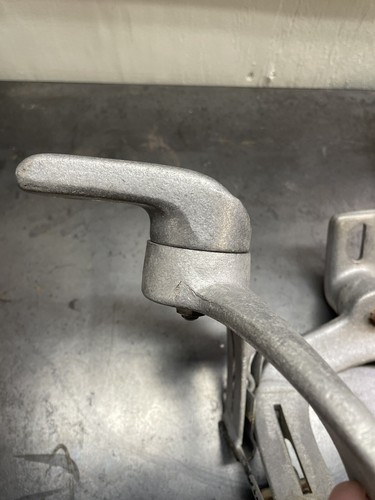 Vtg Old Quik N Easy Metal Roof Rack Mounts Towers Pair Car Auto Parts ...