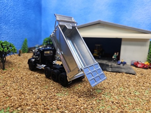 CUSTOM Mack Granite Dump Truck 1/64 2020 dcp Greenlight rock gravel ...