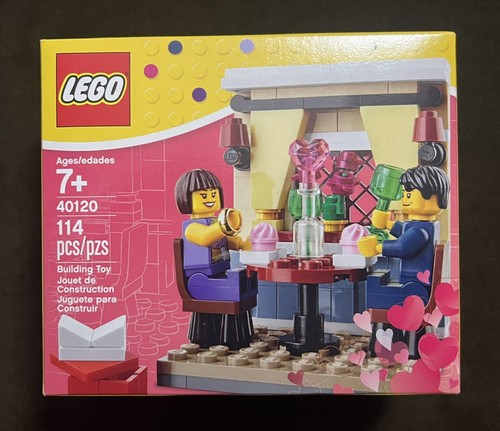 LEGO Seasonal Valentine's Day Dinner 40120 Romantic proposal Vignette ...
