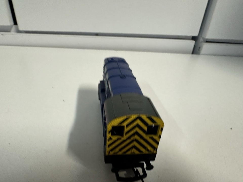 Hornby R2007 Class 08 Diesel Shunter No. 08523 – Mainline Blue OO Gauge ...