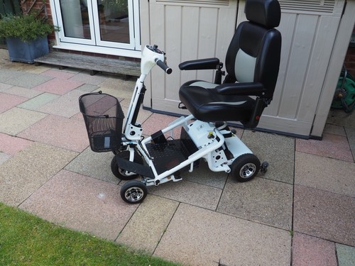 Quinton Air 2 Mobility Scooter, Transportable , 5 Wheeled With Anti Tip ...