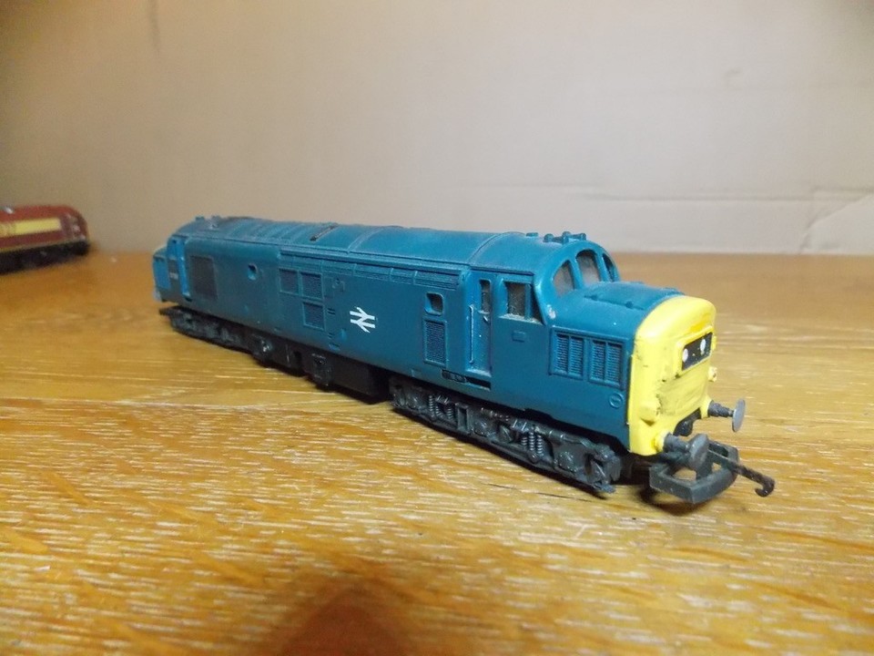 LIMA CLASS 37 DIESEL LOCO No 37261 in BR Blue Livery. OO Gauge | eBay UK