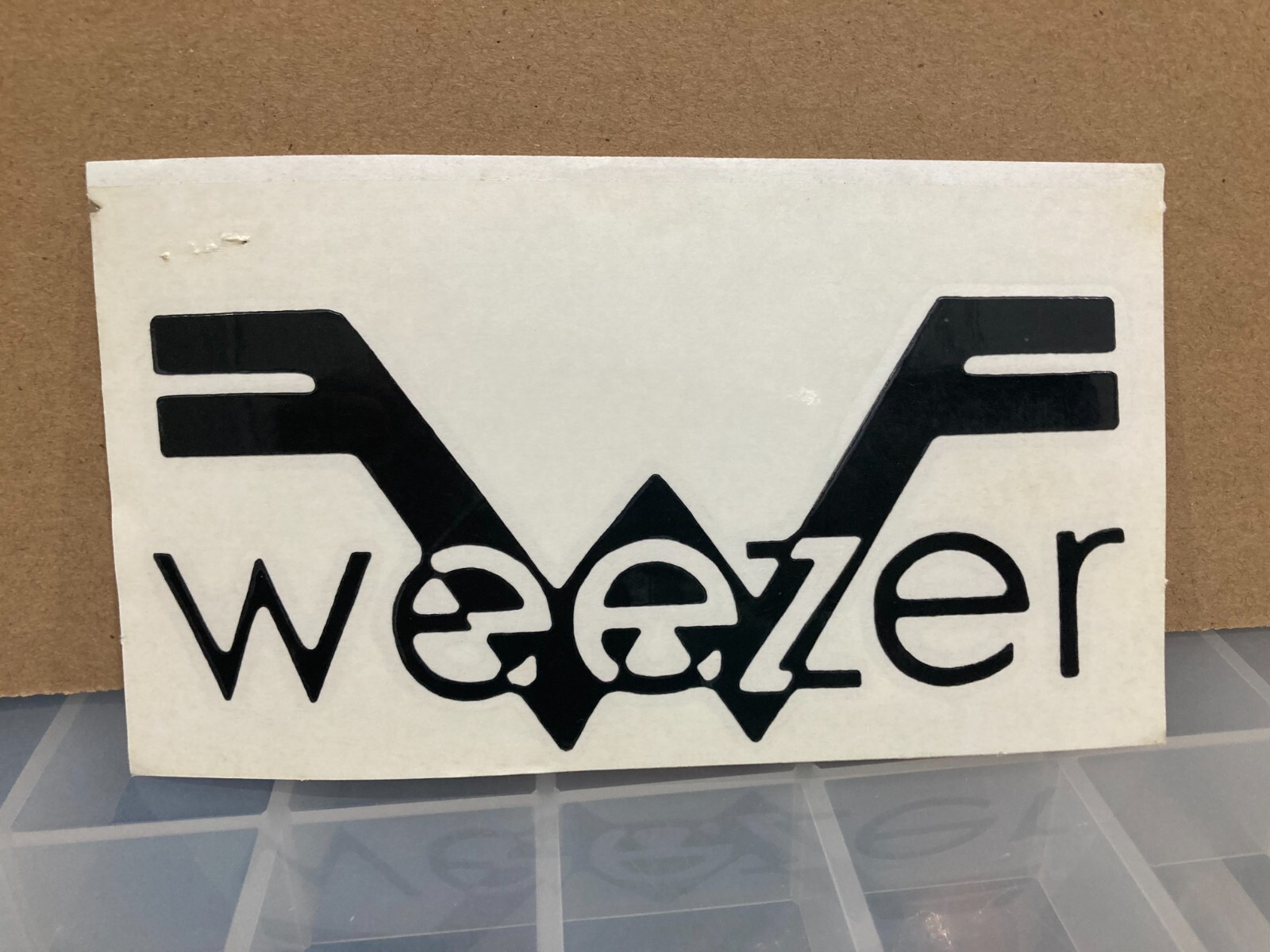 Weezer Logo Vector