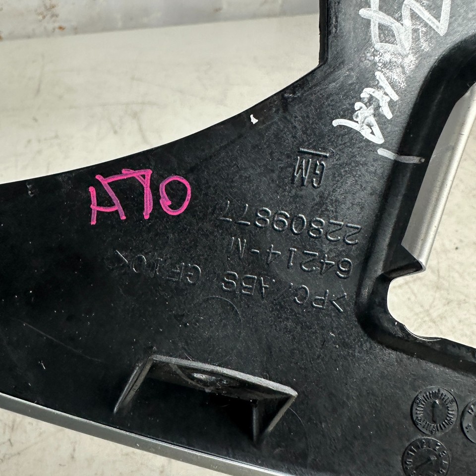 2014-19 CHEVROLET CORVETTE PASSENGER SIDE CENTER INSTRUMENT PANEL TRIM ...