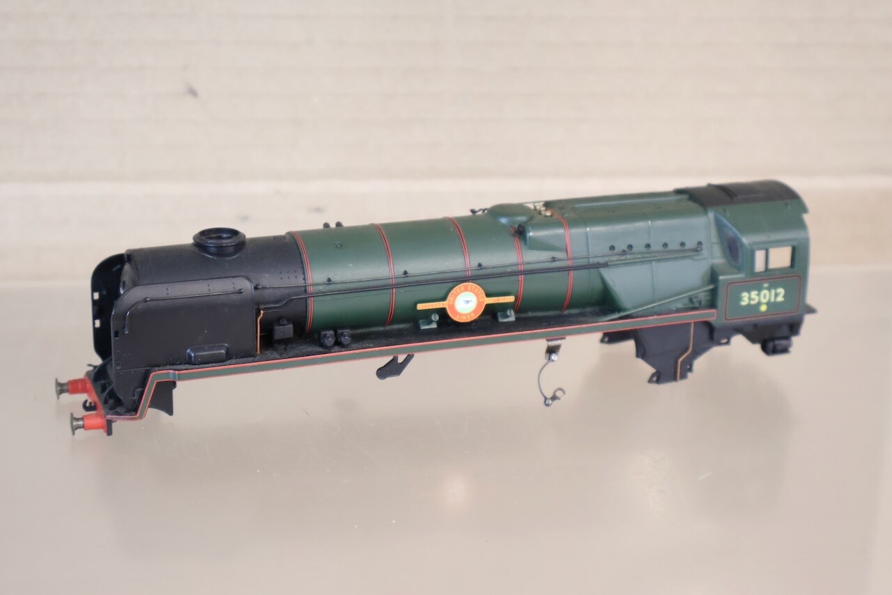 HORNBY DCC READY BODY for BR 4-6-2 MERCHANT NAVY LOCO 35012 UNITED ...