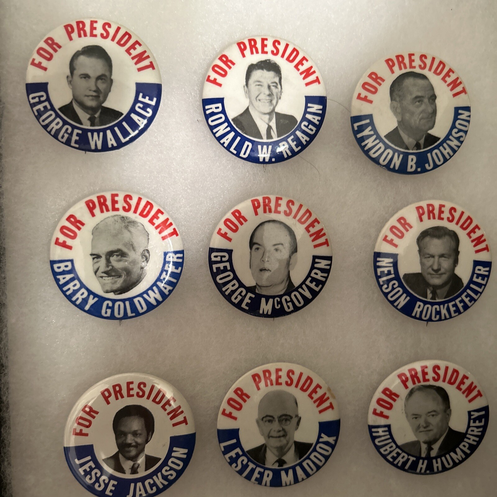 Lot of 9 Wallace Reagan LBJ Goldwater McGovern Rockefeller pinback ...