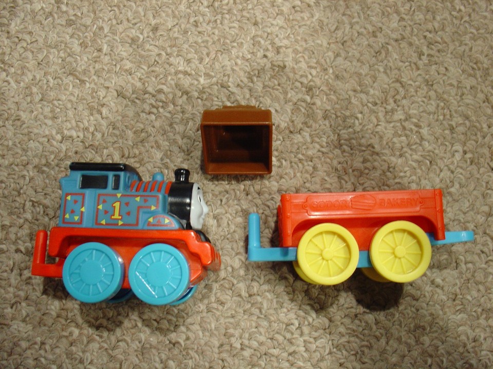 Thomas & Friends Celebration Thomas Sodor Bakery Birthday Train, Cake ...