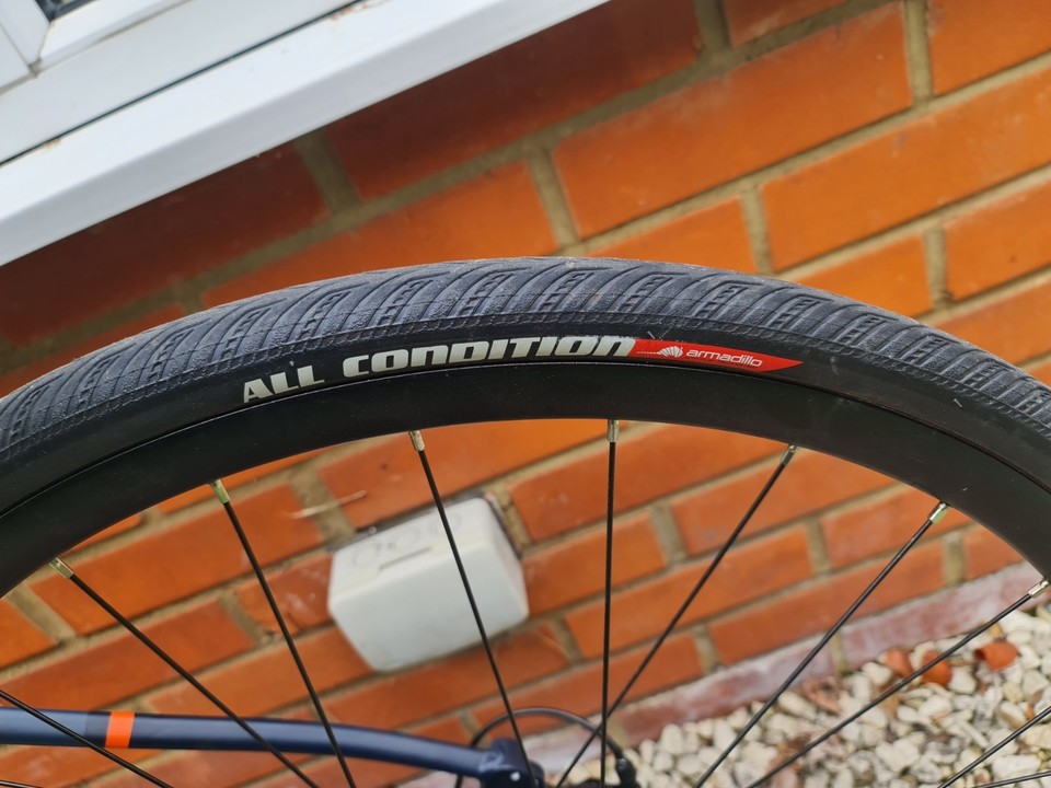 Triban RC520 Road Bike – Size M – Shimano 105 R7000 – 22-Speed – TRP HY ...