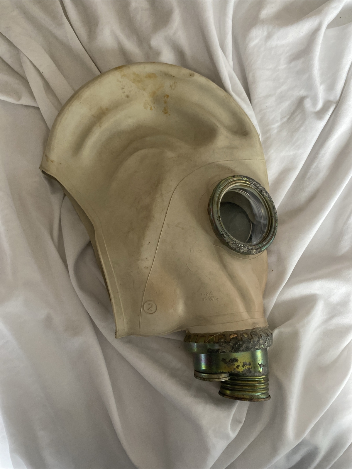 Polish m41 gas mask Size 2 With Filter And Bag | eBay