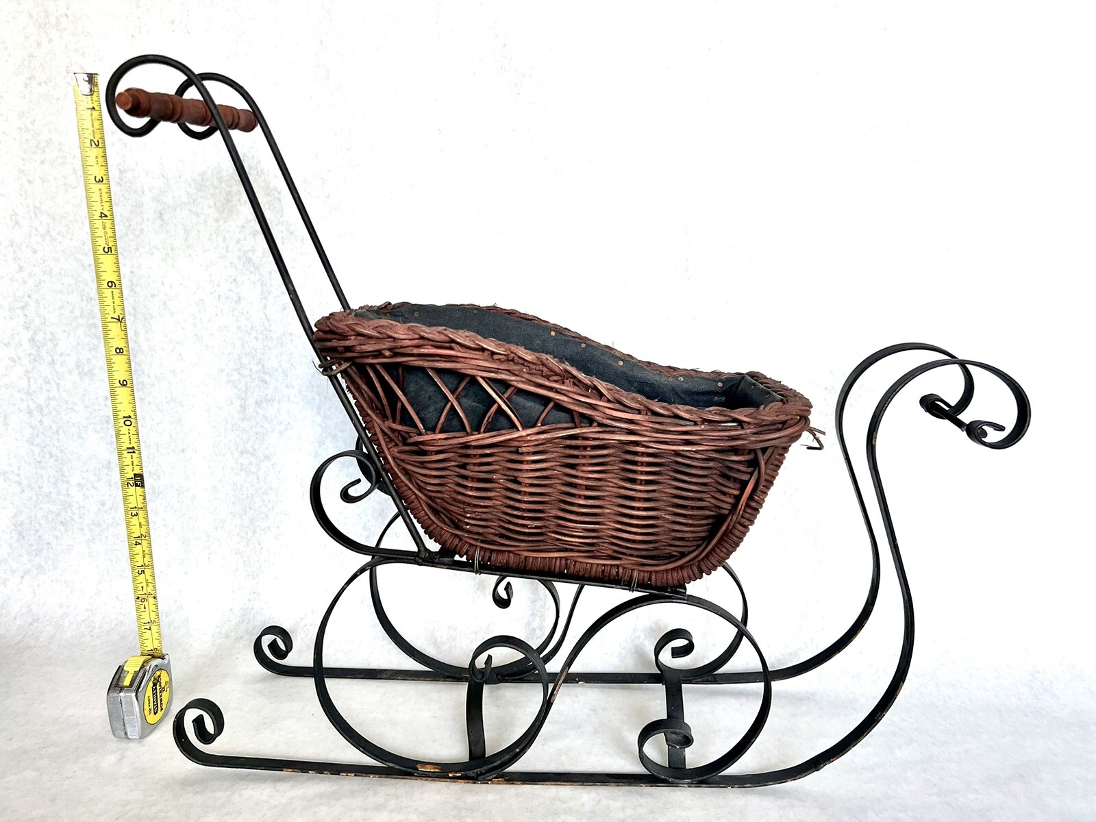 Vintage LRG Sleigh, Iron & Wicker, Holiday Decor or Doll Sleigh ...