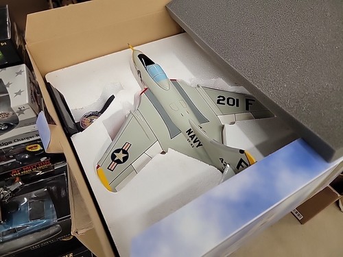 Heritage Mint Protectors Of Freedom US Navy Grumman F9F-8 Fighter Jet ...
