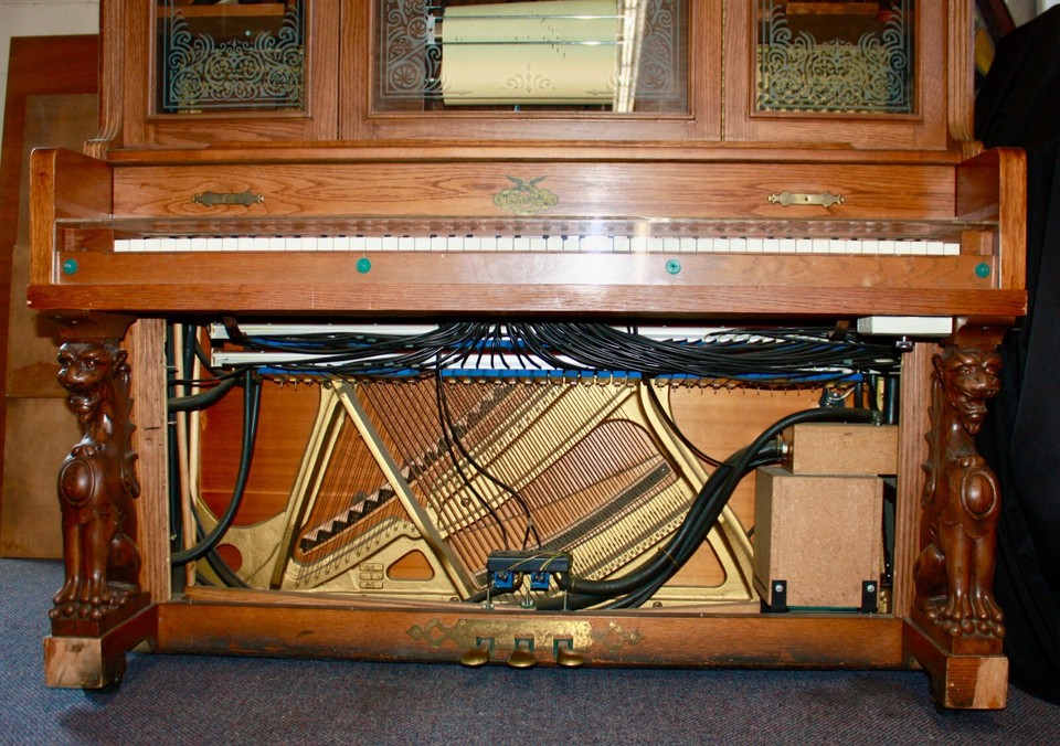 Universal Nickelodeon Coin-Operated Orchestrion by Universal Piano Co ...
