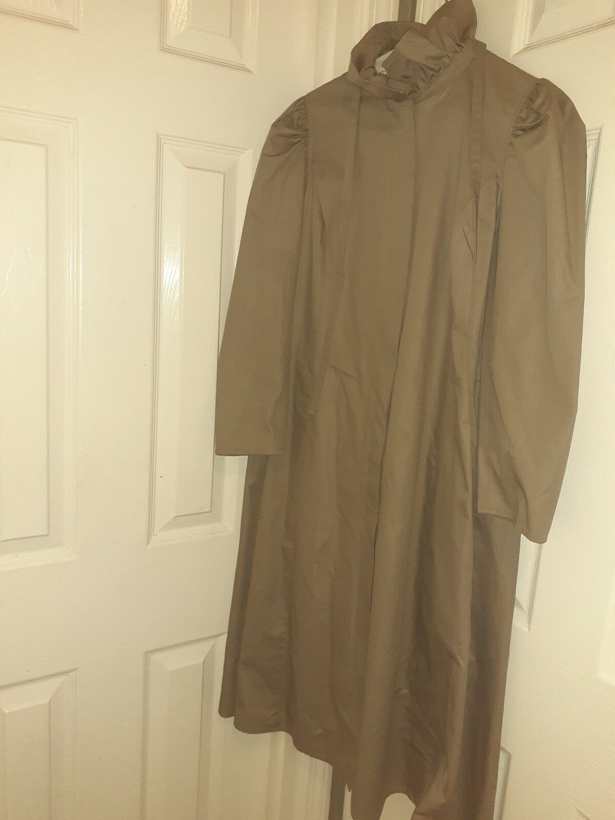 Renee Helga Howie Long Coat Beige Jacket Sz 8 | eBay