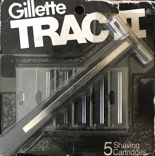 RARE VINTAGE GILLETTE TRACII RAZOR WITH FIVE SHAVING CARTRIDGES | eBay