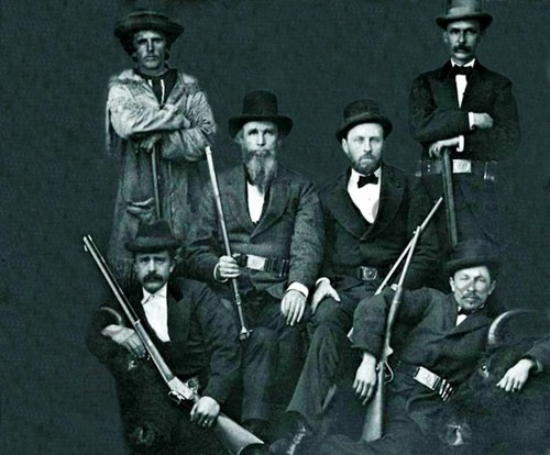 ANTIQUE HUNTING REPRODUCTION PHOTOGRAPH 6 BUFFALO HUNTERS WITH RIFLES ...