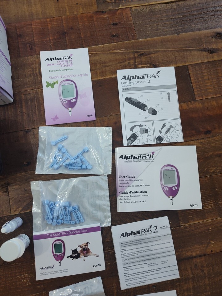AlphaTrak 2 Blood Glucose Monitoring System for Cats & Dogs (Strips Are ...