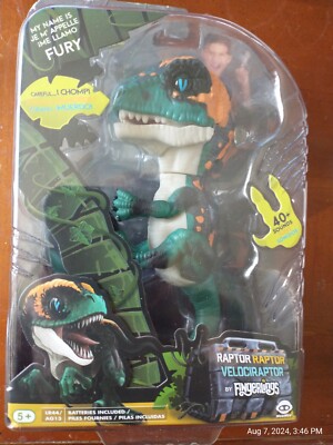 WowWee Fingerlings Untamed Raptor Dinosaur Fingerling STEALTH Green ...