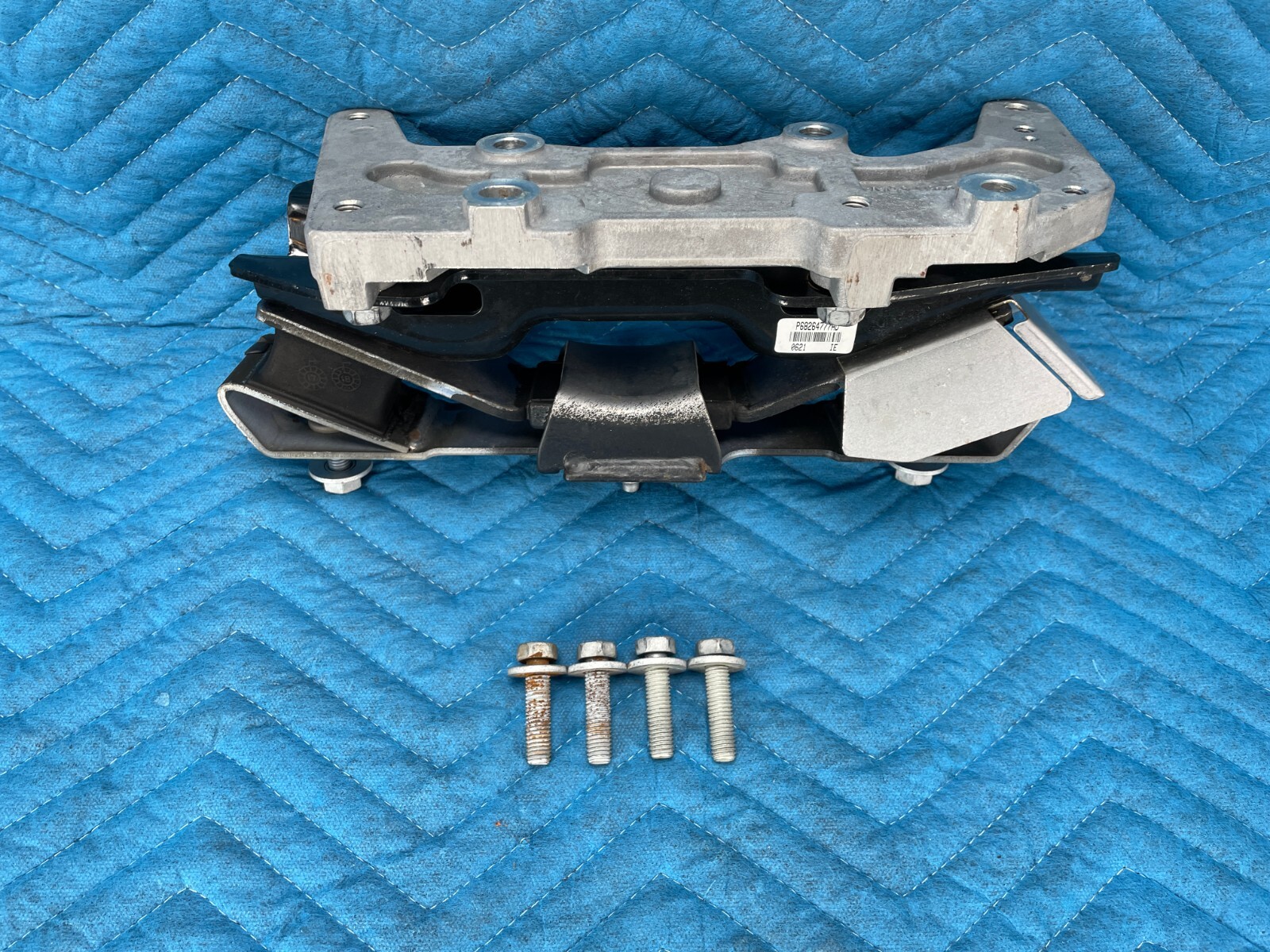 RAM 1500 3.0L Transmission Mount Bracket w/Insulator 2020 2021 2022 OEM ...