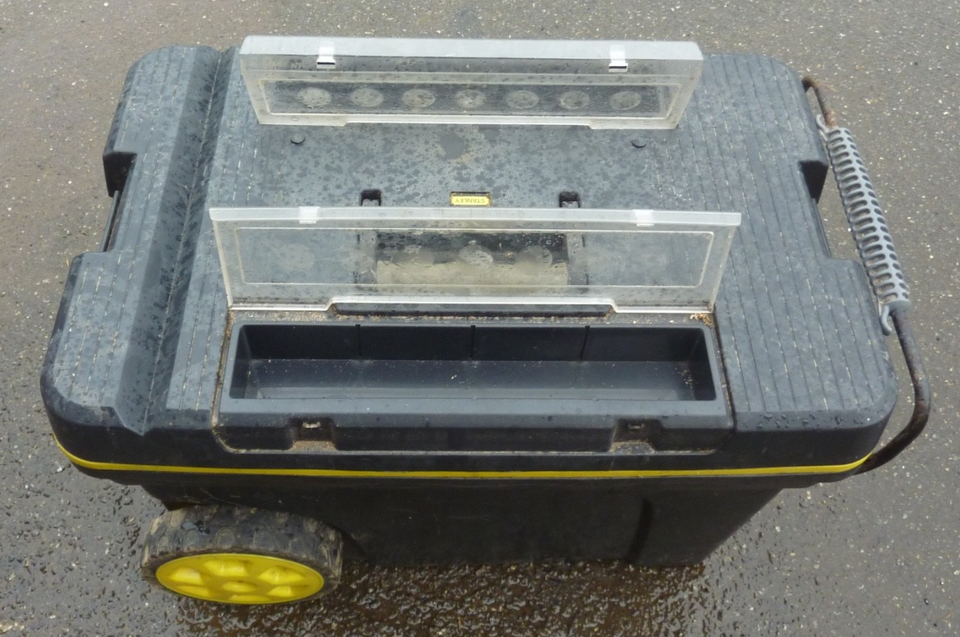 Stanley Professional Mobile Tool Chest Pull Along Caddy W Inner Tray ...