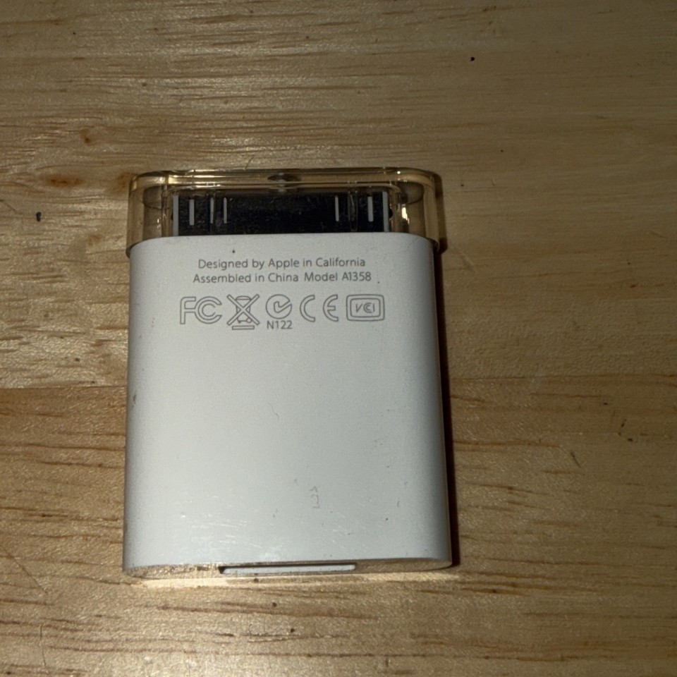 Apple USB to 30 Pin Adapter Model A1358 | eBay