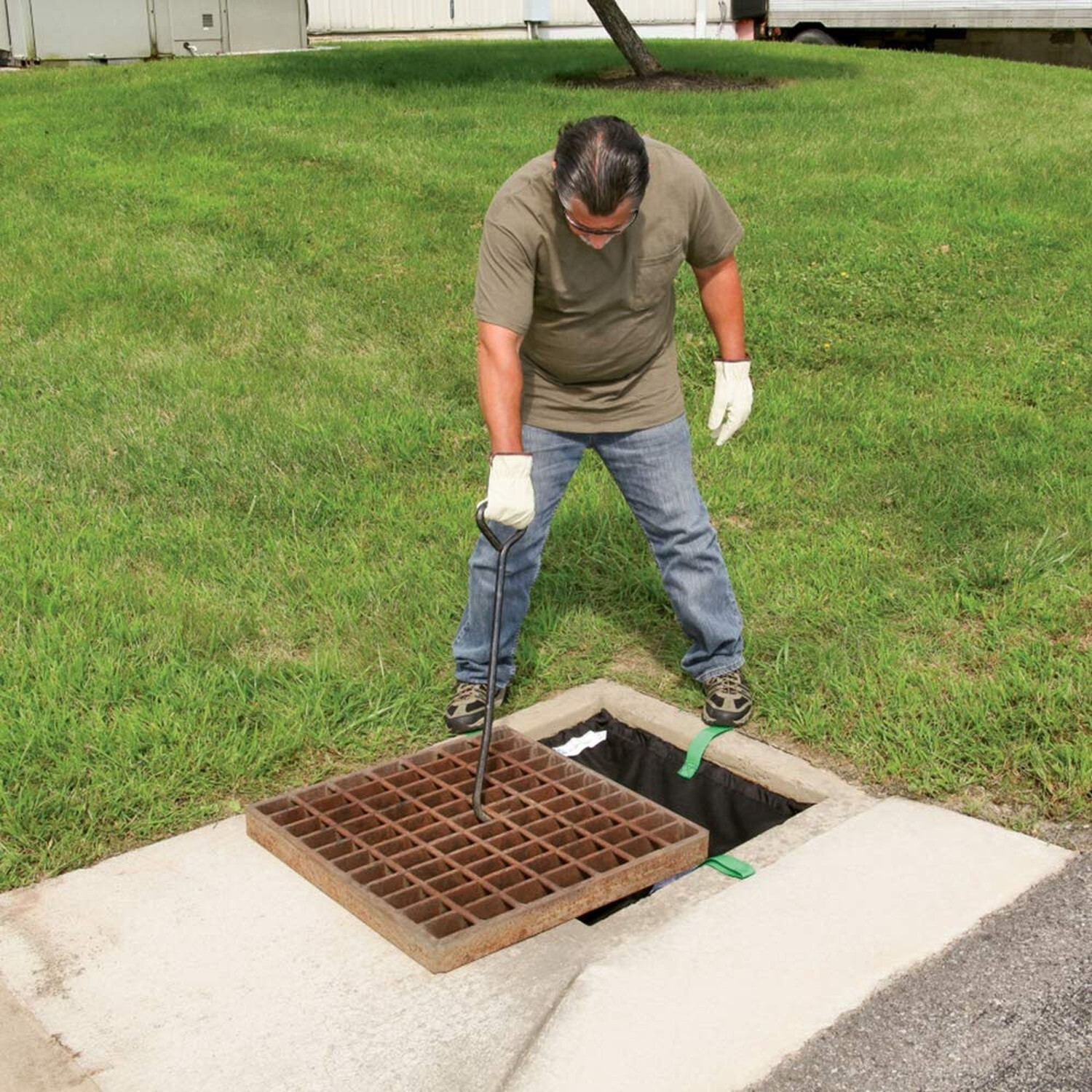 New Pig Storm Drain Filter - Adjustable Stainless Steel Frame - for ...