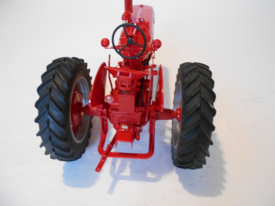 Vintage 1988 Yoder 1:16 Scale Farmall Super MTA Tractor, NF, Gas ...