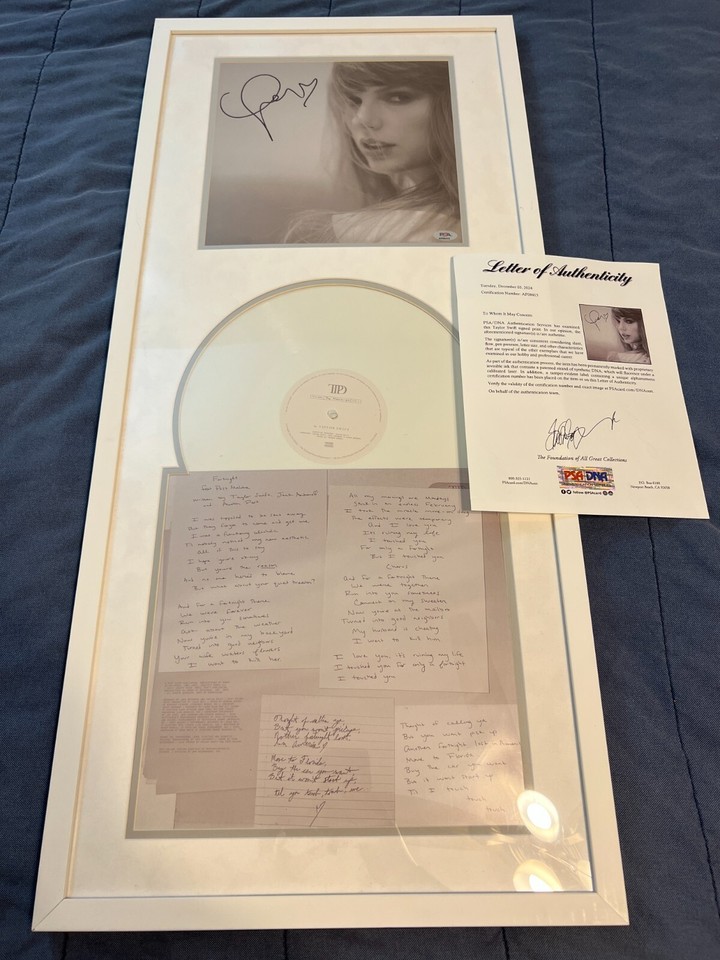 Taylor Swift Signed TTPD Tortured Poets Department Vinyl w/ HEART ...