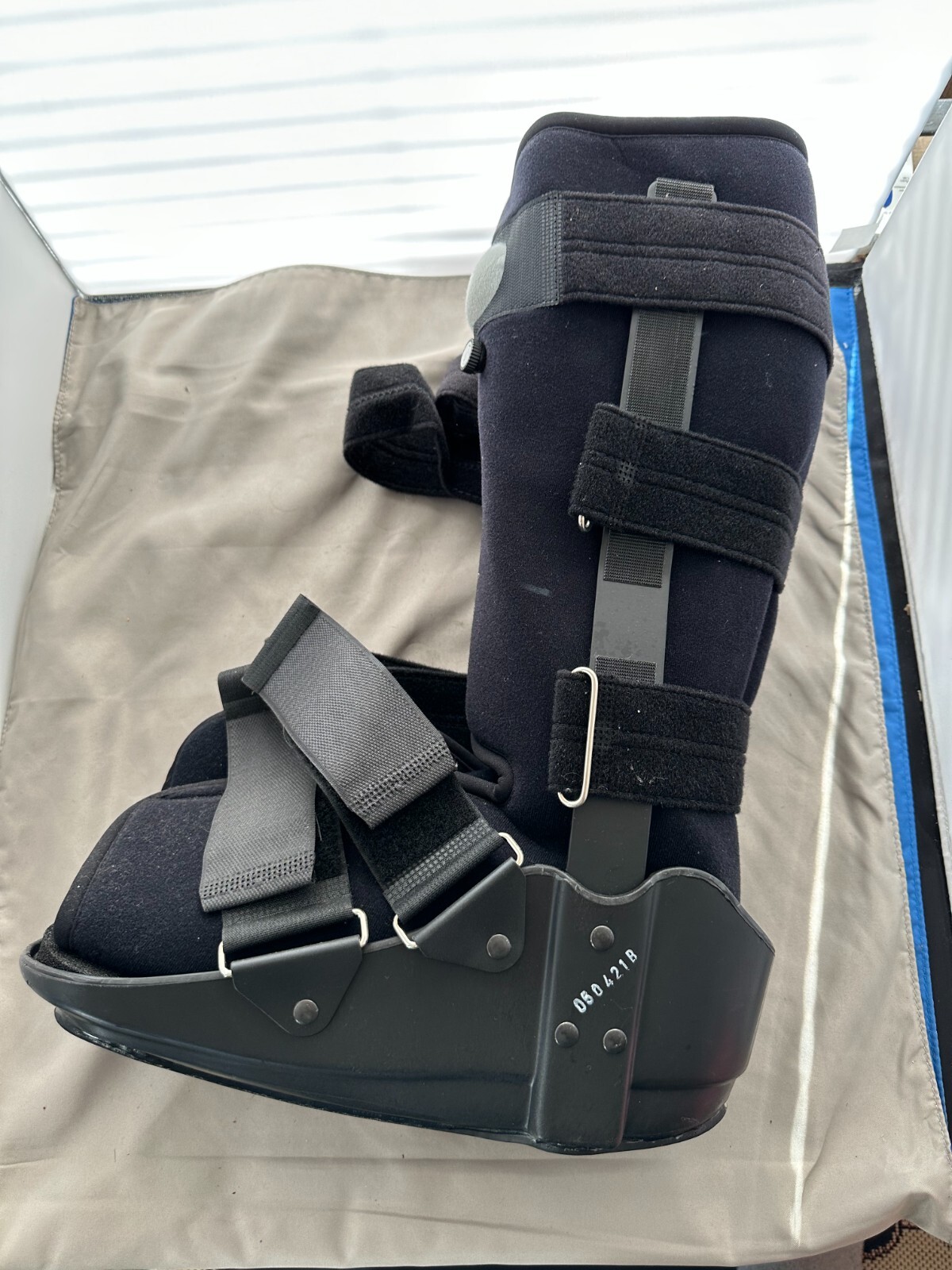 DJO Pro Care Pneumatic Sidekick Low Profile Walker With Air Large | eBay