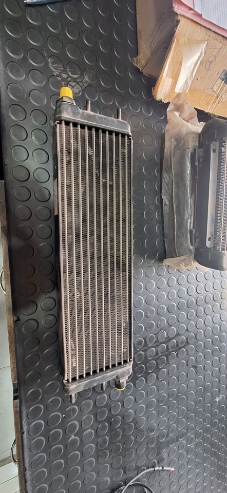 MERCEDES BENZ G CLASS W463 AUTOMATIC OIL COOLER A4635001400 | eBay