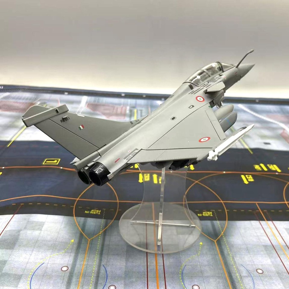 1/72 Fighter Jet Diecast Aircraft Gift with Stand for Bedroom Bar TV ...