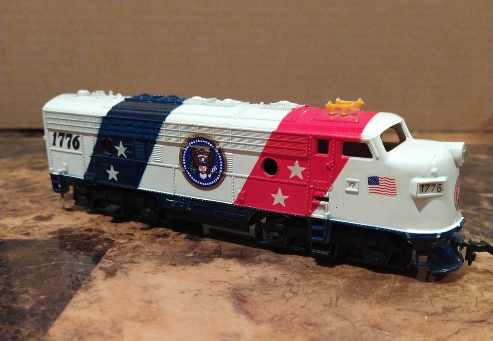 Vintage Tyco HO 1776 Bicentennial Dummy Diesel Locomotive F9 - "Spirit ...