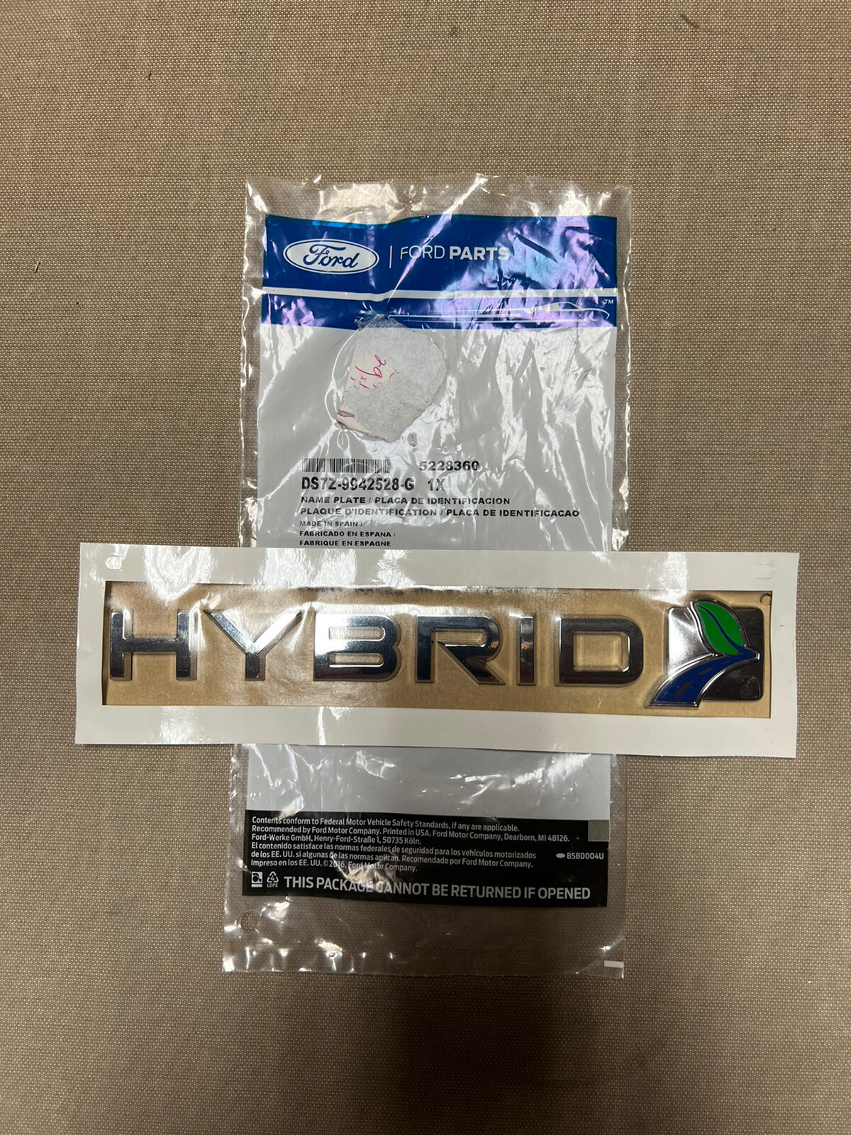 NEW OEM Genuine Ford Name Plate Assembly for 2013-2015 Ford Fusion ...