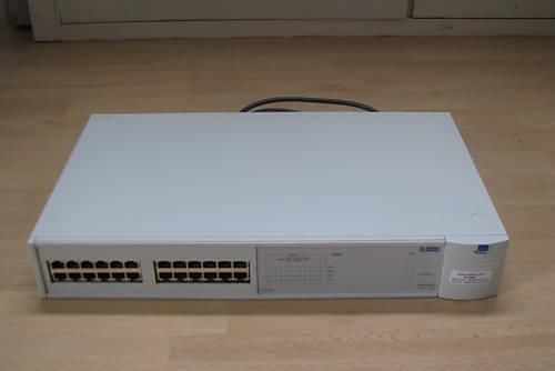 3Com 3C16988 SuperStack 3 Switch 3300 MMF 24 Port 10/100Base-TX Matrix ...