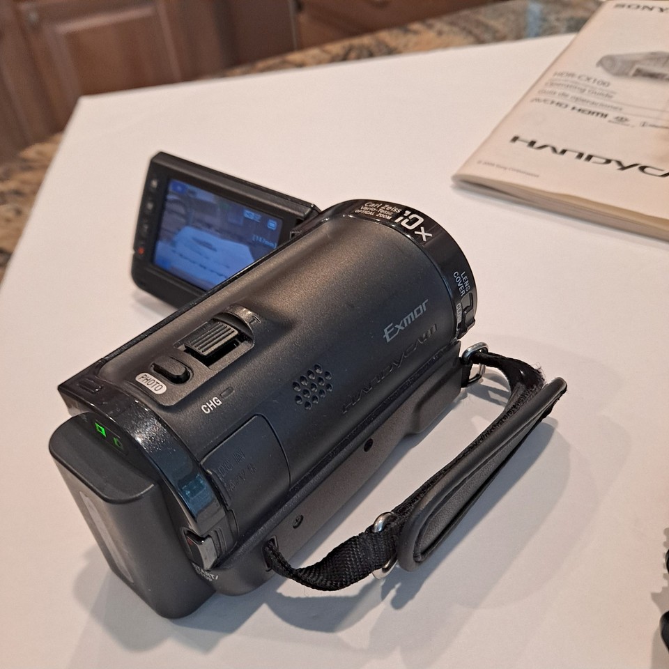 Sony HDR-CX100 Hi Def Camcorder, 8GB+16GB, 4 MP, CHARGER, CASE, MANUAL ...