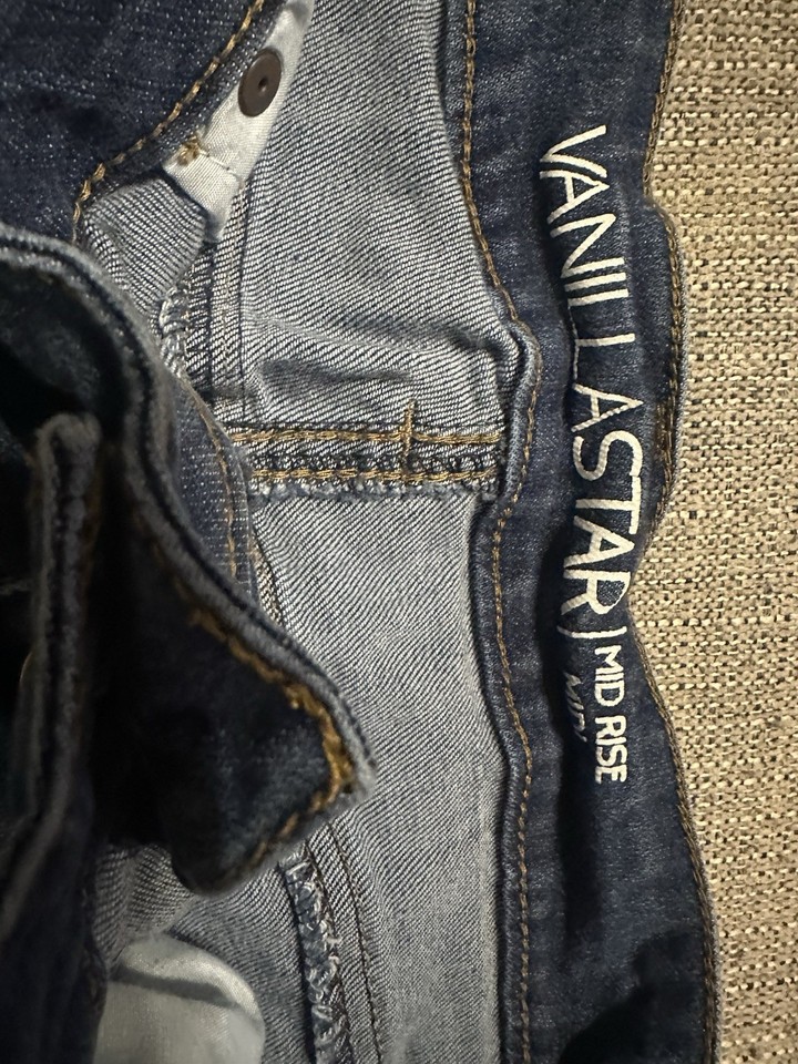 Vanilla Star Distressed Denim Shorts Mid Rise Midi Blue Womens Size 7 ...