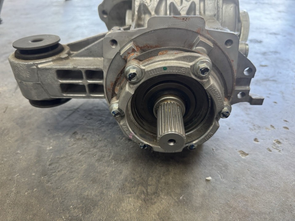 2010-2017 Chevrolet Equinox Rear Axle Differential Carrier Assembly AWD ...