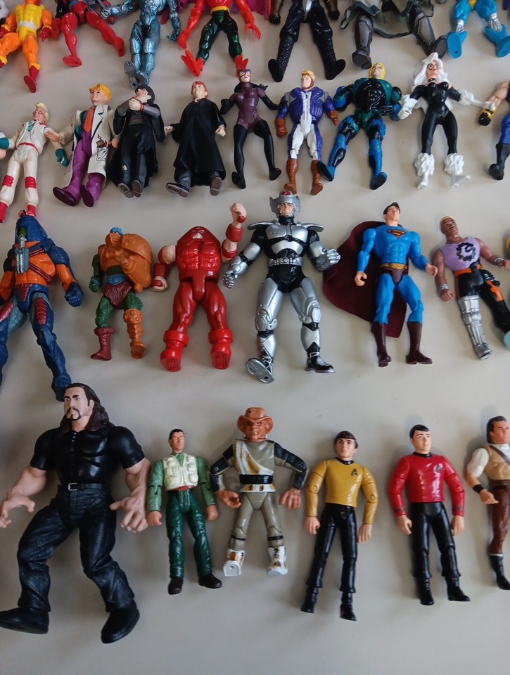 Huge Mixed Lot Of Action Figures 80s/90s/00s He Man Batman Star Trek ...