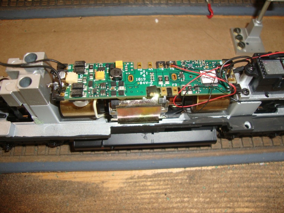 Athearn RTR SD38 SD39 SD40 SD45 Drive Chassis Complete Econami Sound Dual Cubes | eBay