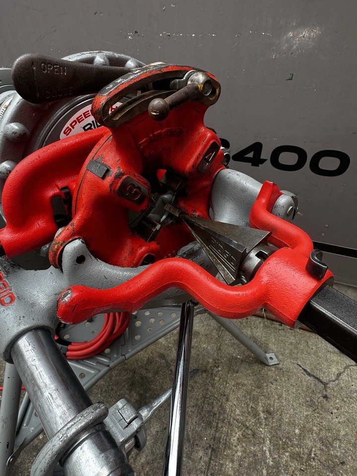 Ridgid 300 T-2 Pipe Threader Threading Machine 811Die Oiler Works Great ...