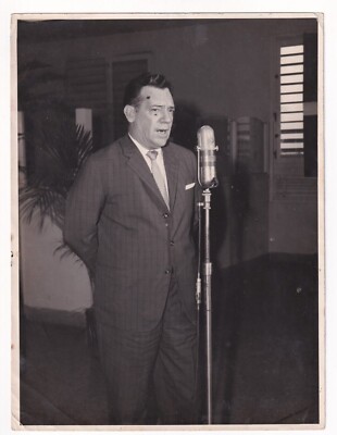 CUBAN FAMED SANS SOUCI CABARET MAN & MIC ONCE IN HAVANA CUBA 1950s ...